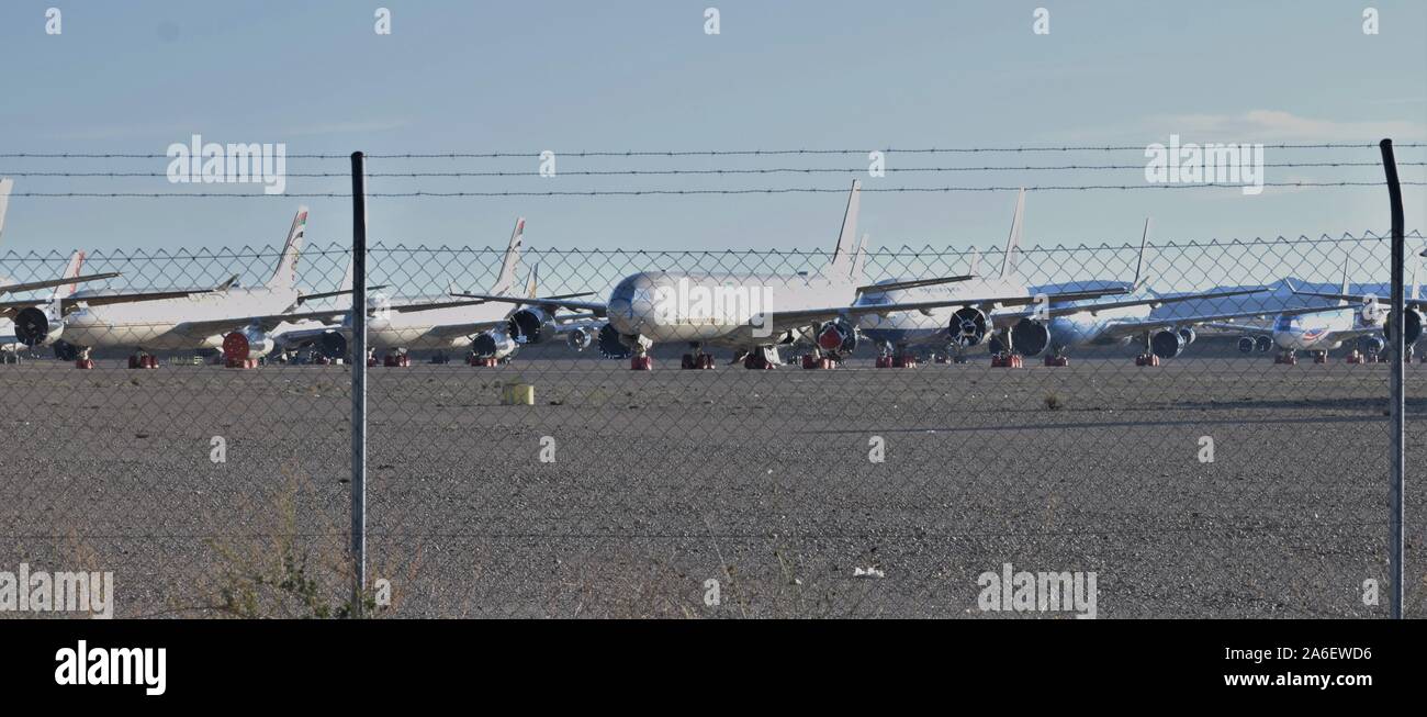 Aircraft for scrapping hi-res stock photography and images - Alamy
