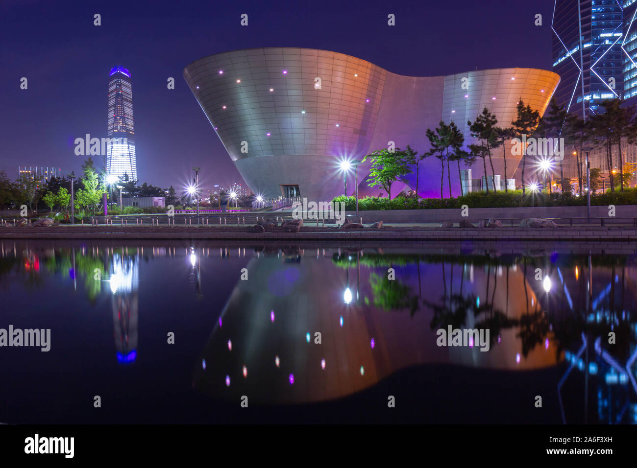 Incheon, South Korea - May 26, 2016: Tri-bowl Building at Central Park ...