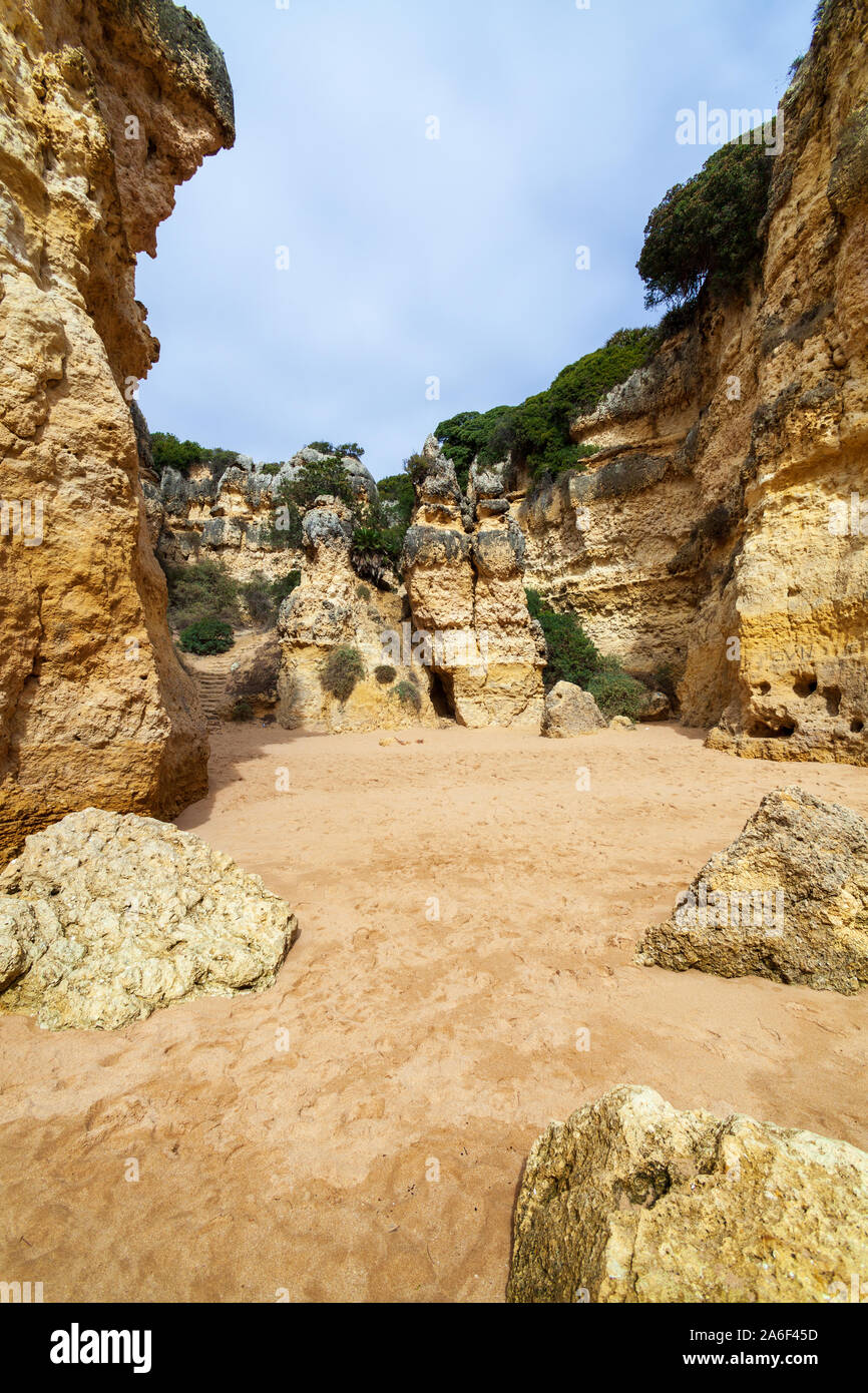 Hidden cave hi-res stock photography and images - Alamy