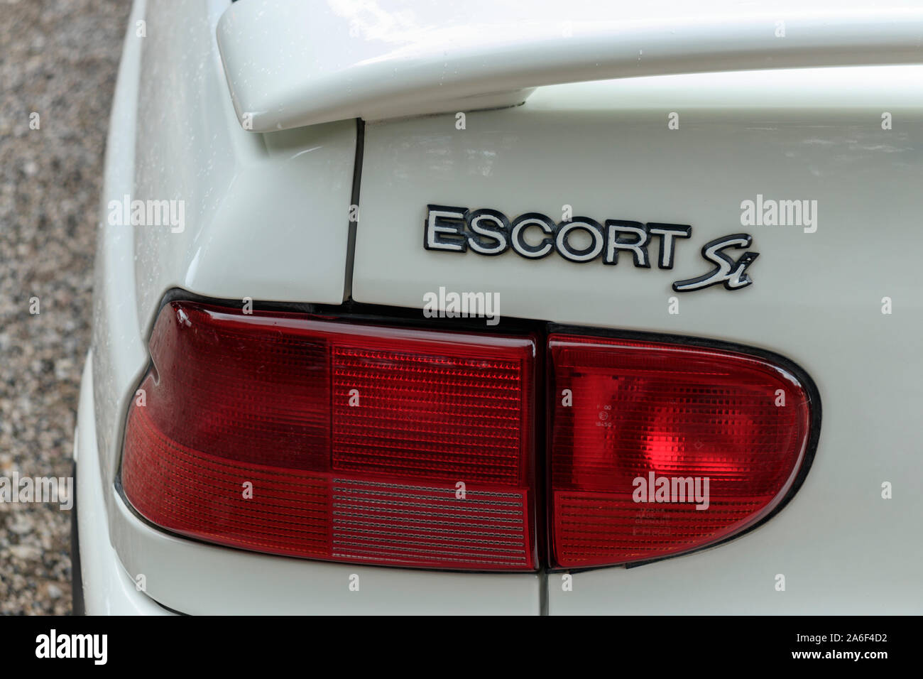 Ford Escort Si badge Stock Photo - Alamy