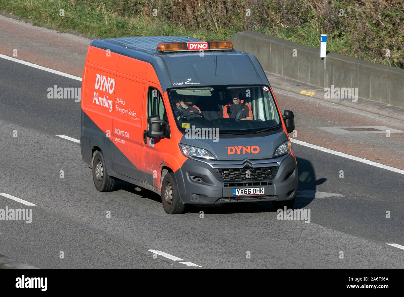 Emergency plumbing service hi-res stock photography and images - Alamy