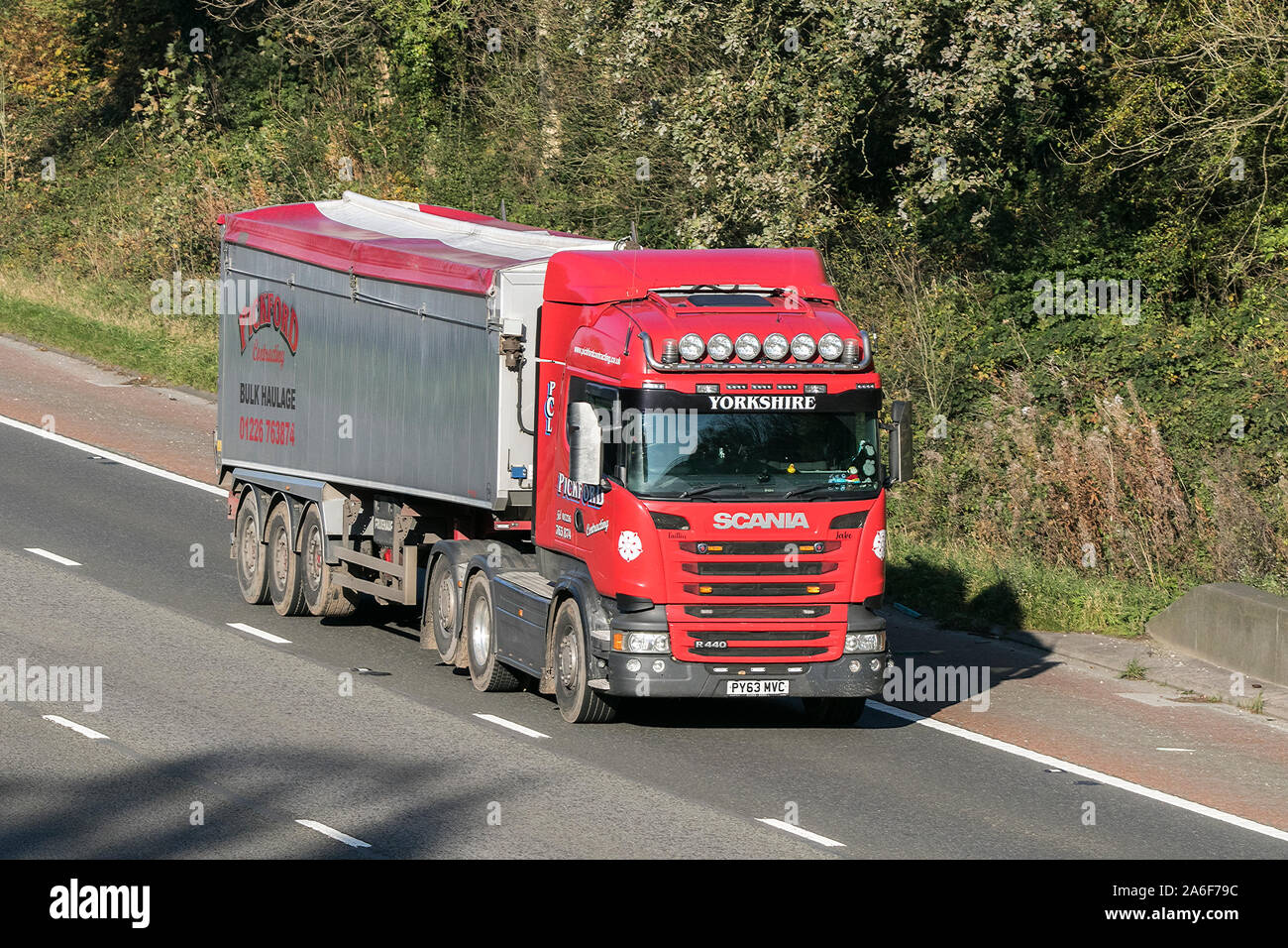 Pickfords aggregate aggregates articulated Scania truck commercial ...