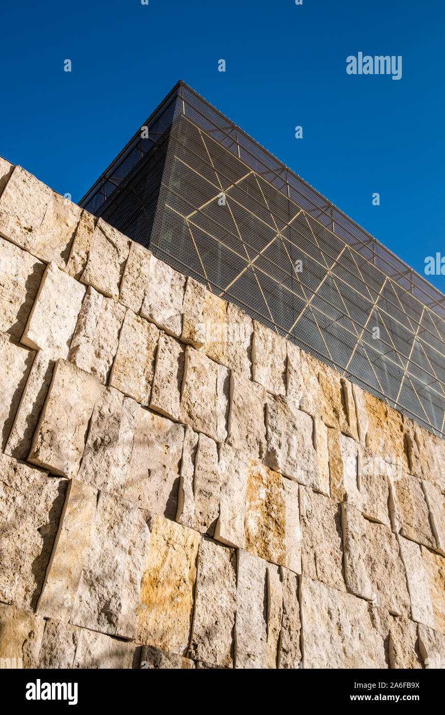 Modern stone structure hi-res stock photography and images - Alamy