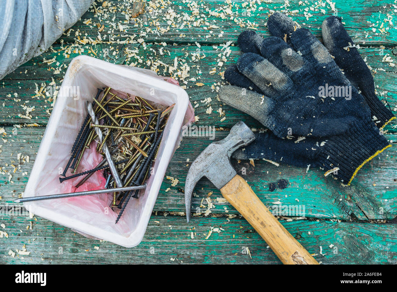 Hammer chisel hi-res stock photography and images - Alamy
