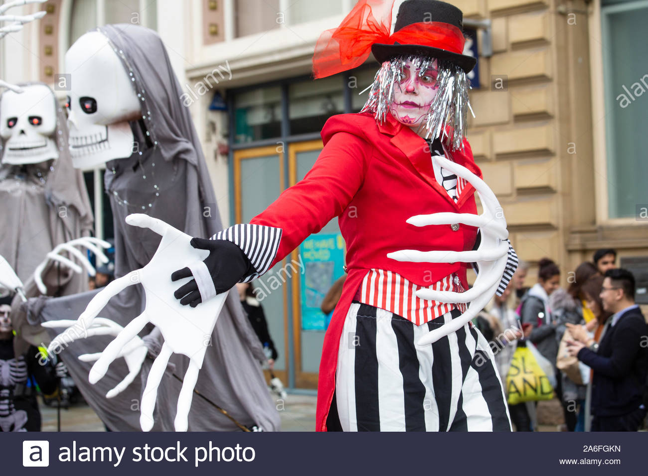 Ghouls in outfits for halloween hi-res stock photography and images - Alamy