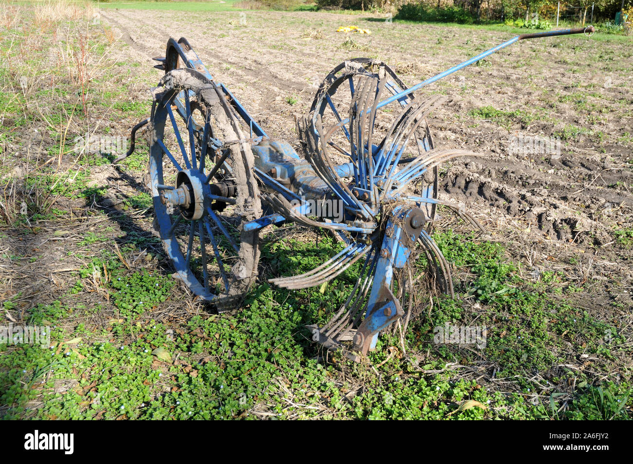 Vintage tedder hi-res stock photography and images - Alamy