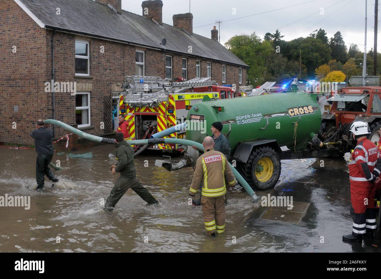 Ithon road hi-res stock photography and images - Alamy