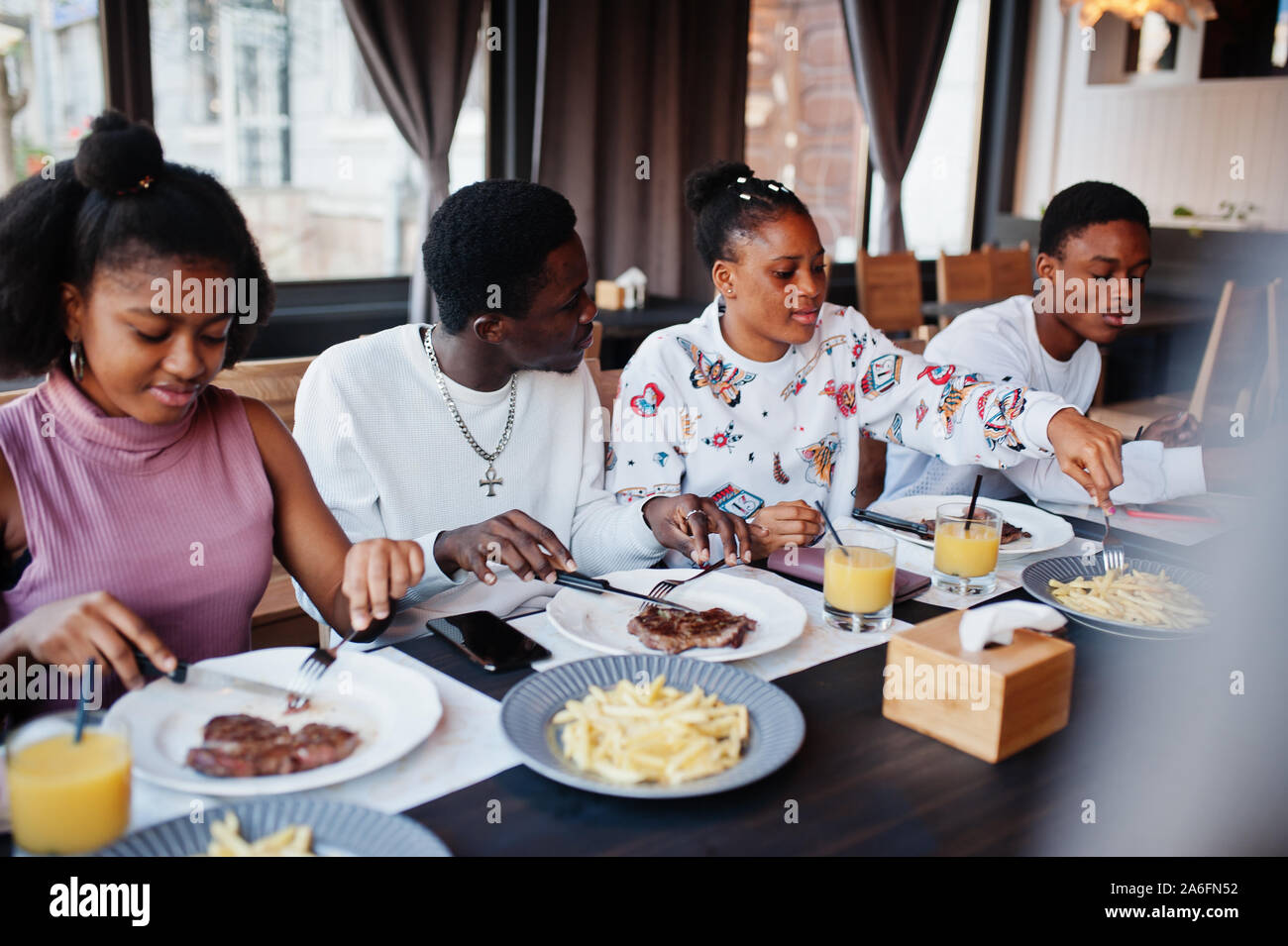 African american steak table hi-res stock photography and images - Alamy