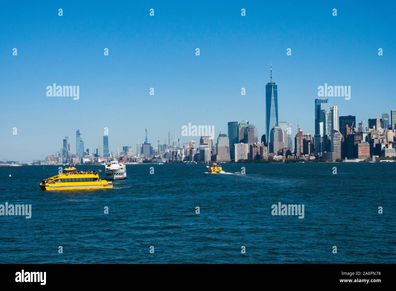 New York Harbor with Manhattan Skyline, NYC, USA Stock Photo - Alamy