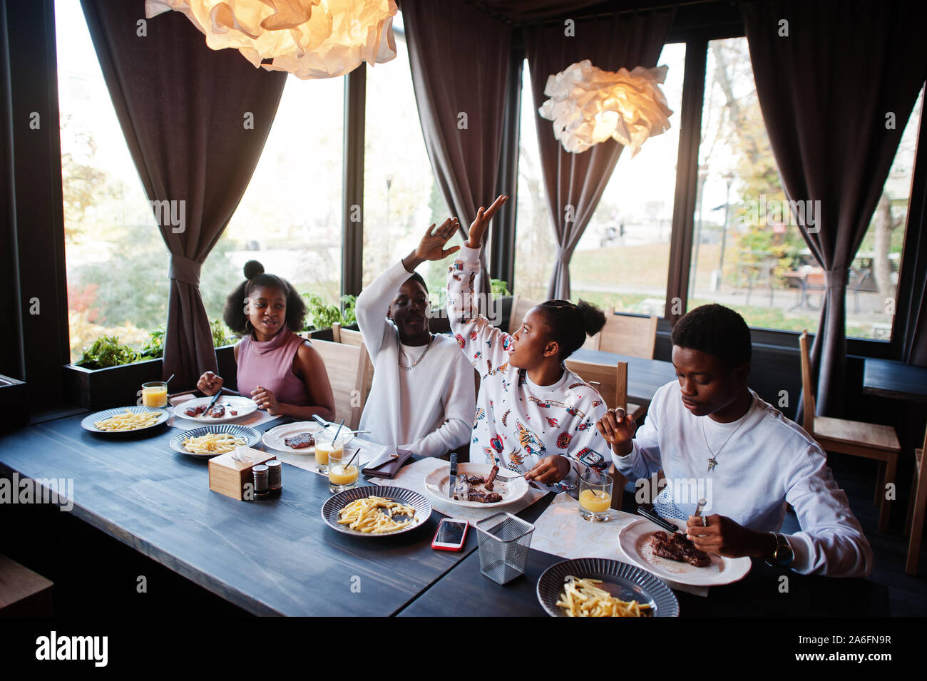 African american steak table hi-res stock photography and images - Alamy