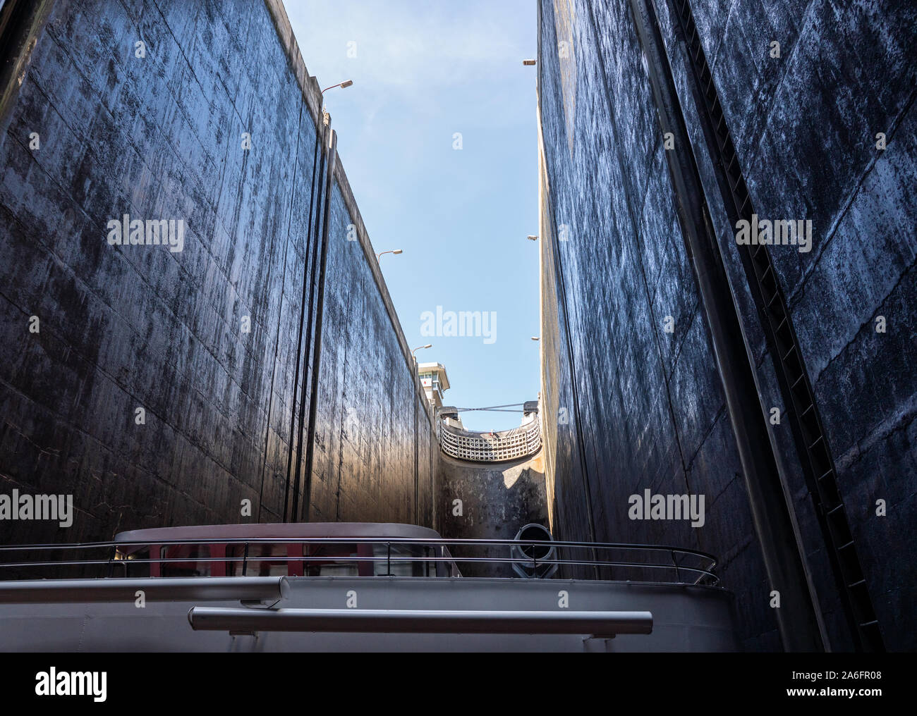 Very deep lock with cruise boat about to rise in the Carrapatelo dam on ...