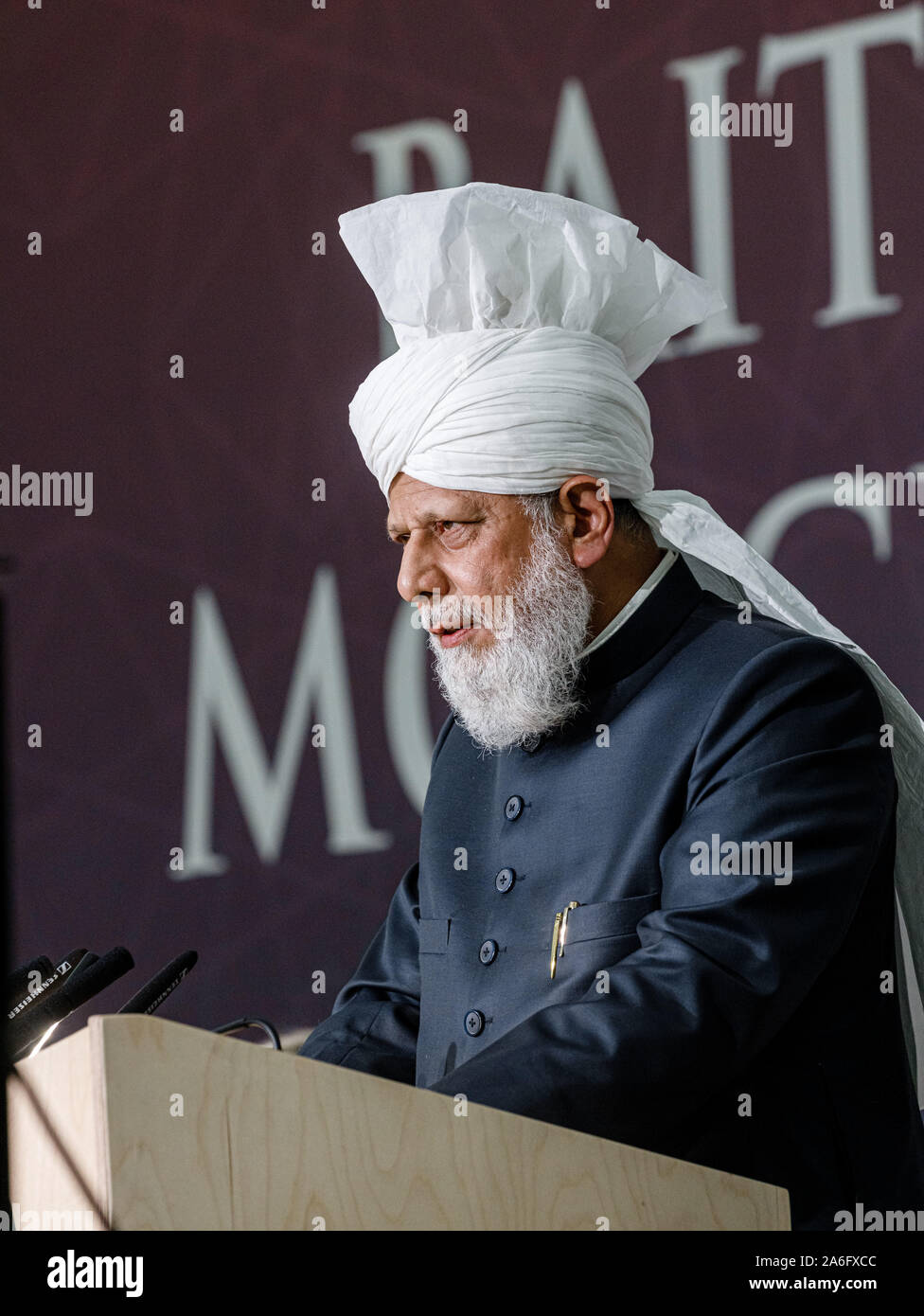 Nahe, Germany. 26th Oct, 2019. Caliph Mirza Masroor Ahmad, spiritual ...