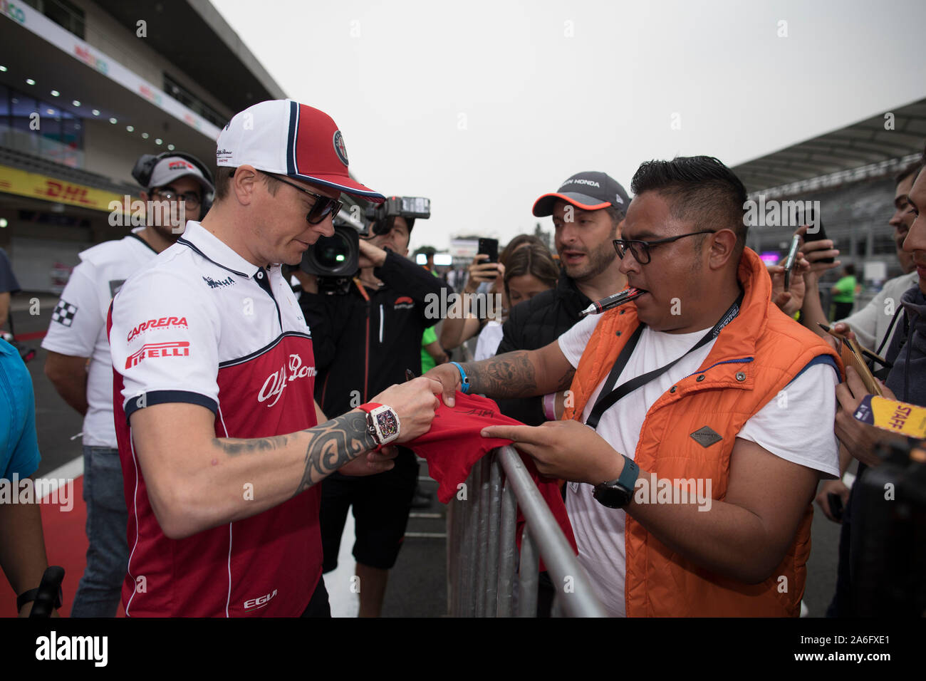 Alfa romeo racing fan hi-res stock photography and images - Alamy