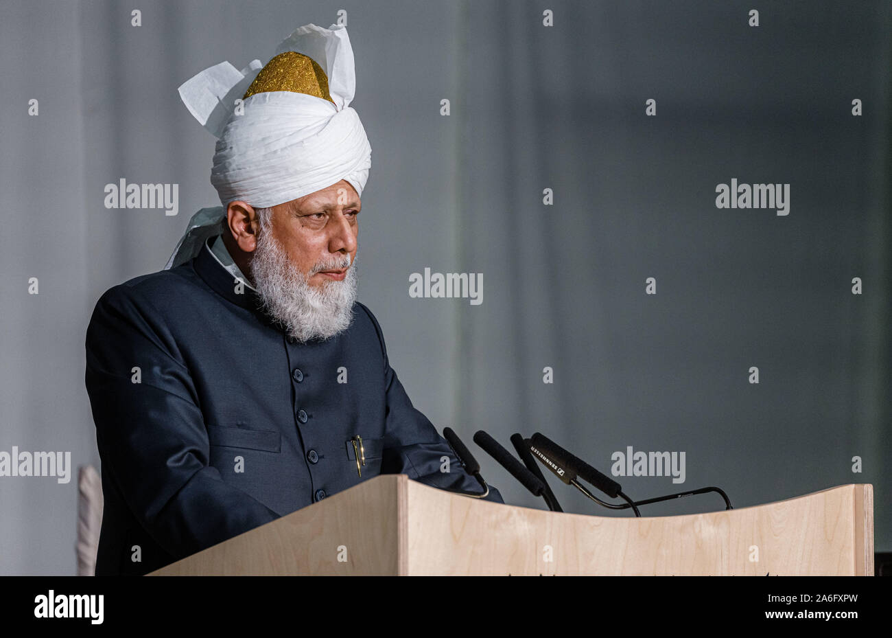 Nahe, Germany. 26th Oct, 2019. Caliph Mirza Masroor Ahmad, spiritual head of the worldwide ...