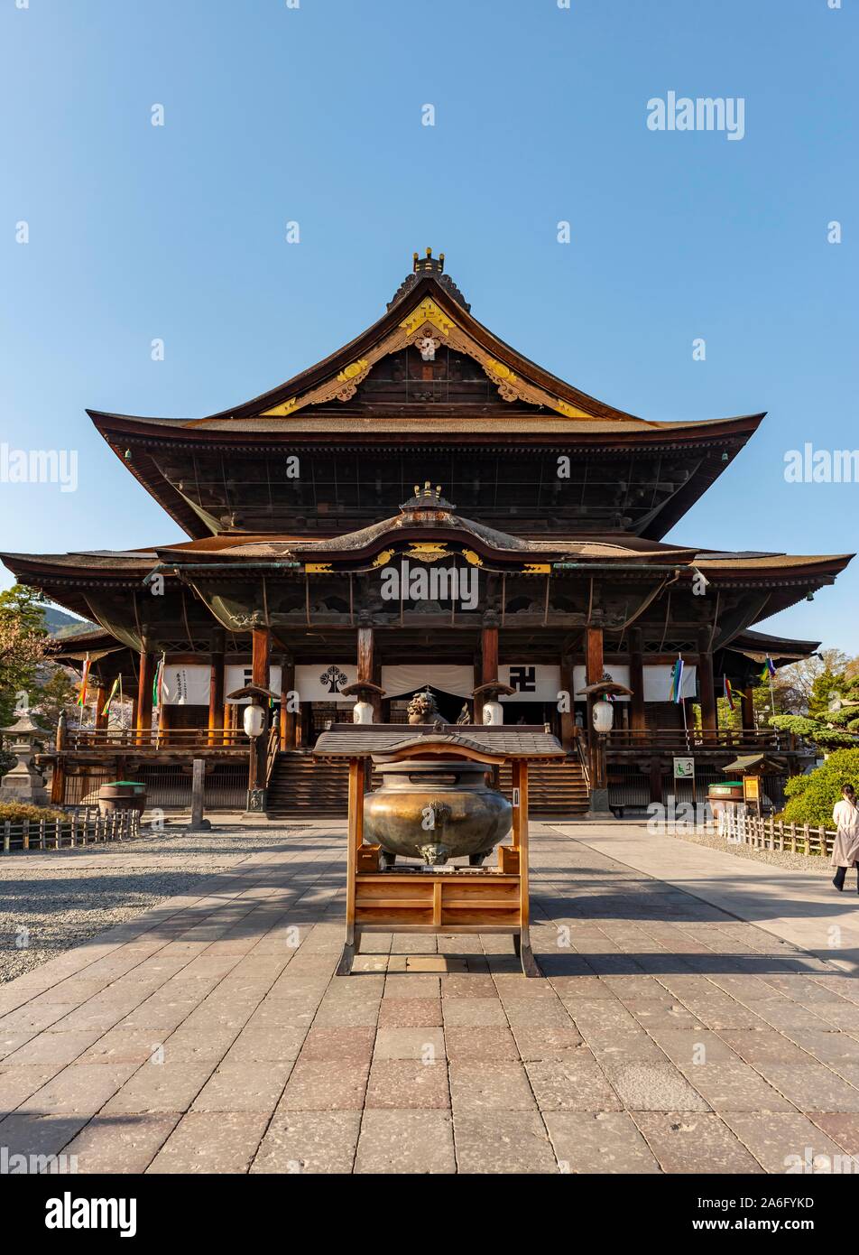 Buddhist Zenko-ji Temple, Nagano, Japan Stock Photo - Alamy