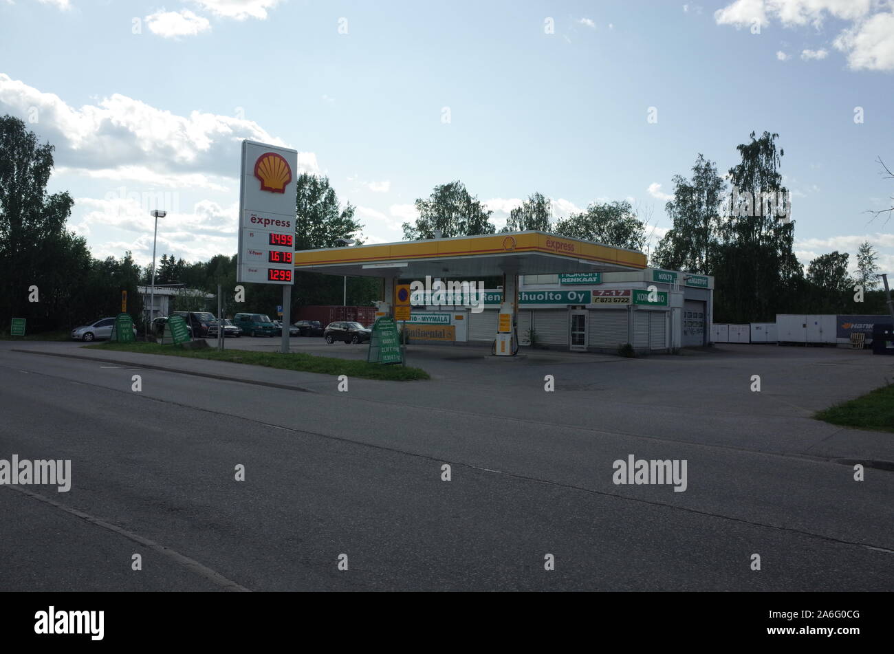 Shell express hi-res stock photography and images - Alamy