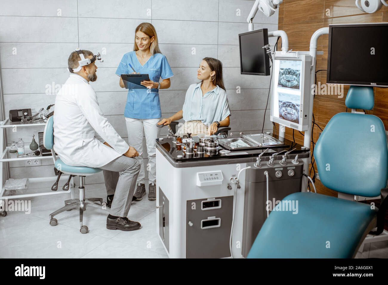 Ent workstation diagnostic equipment hi-res stock photography and ...