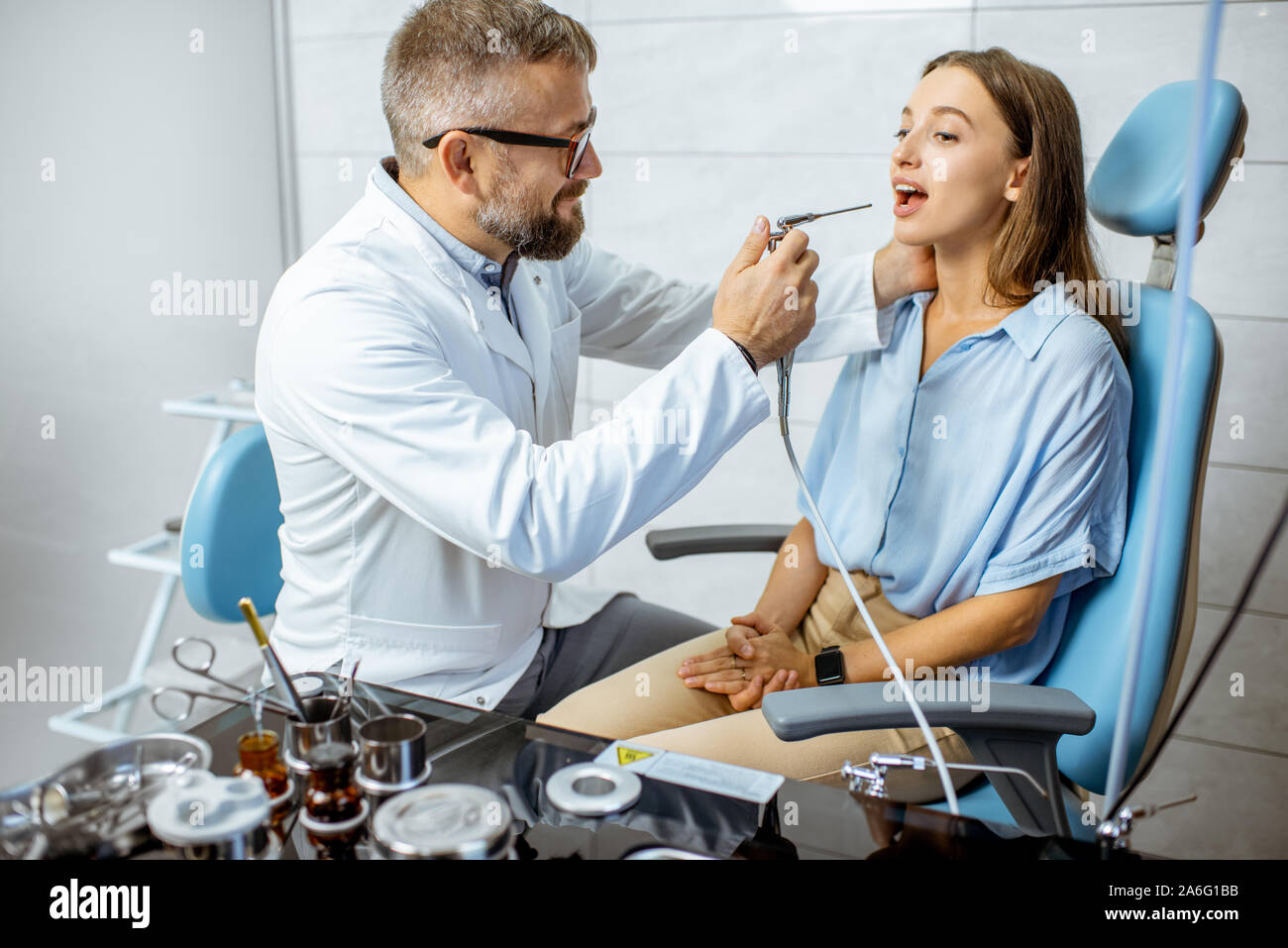 Ent procedure hi-res stock photography and images - Alamy