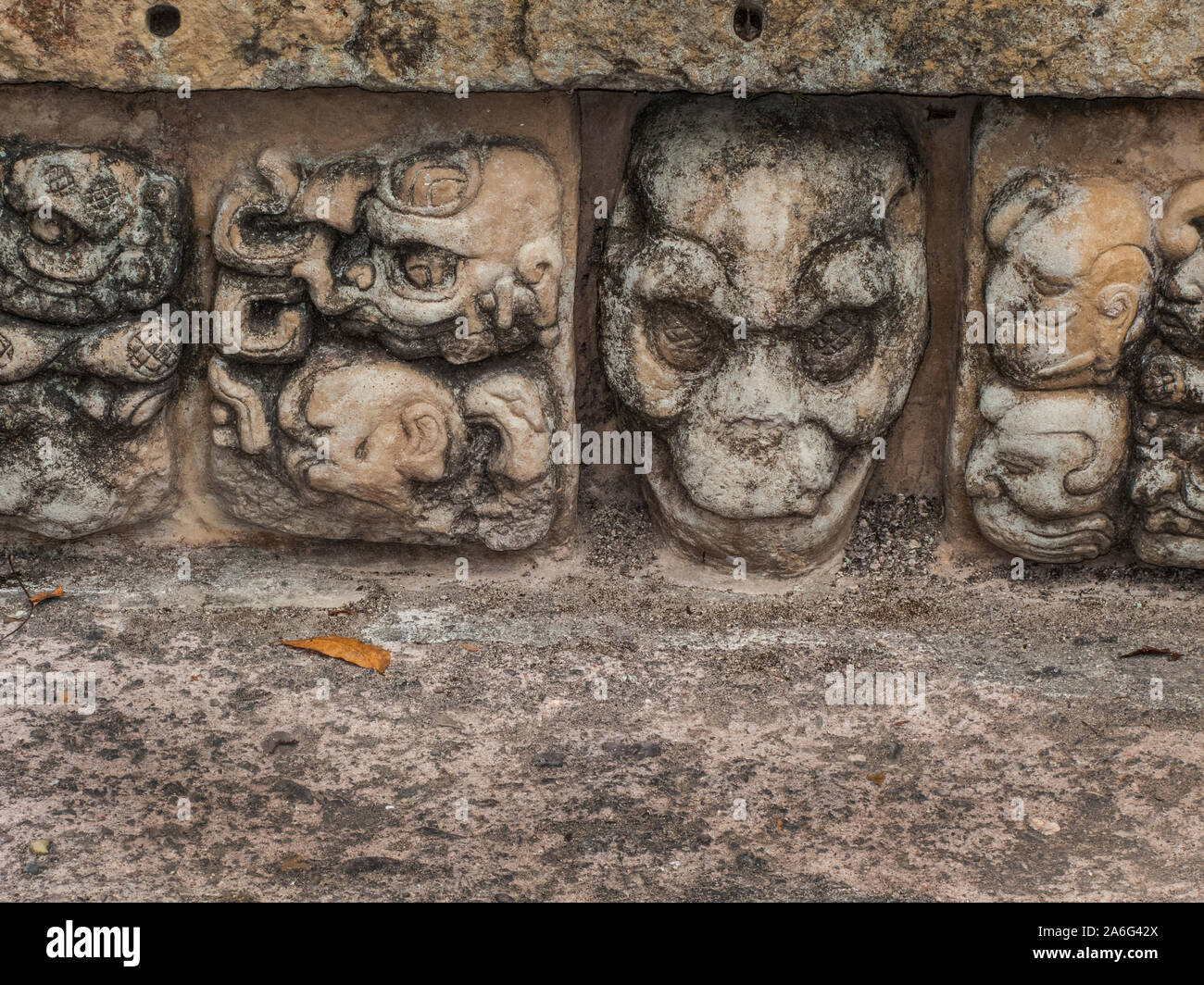 ruins and sculptures of Copan, Honduras Stock Photo - Alamy