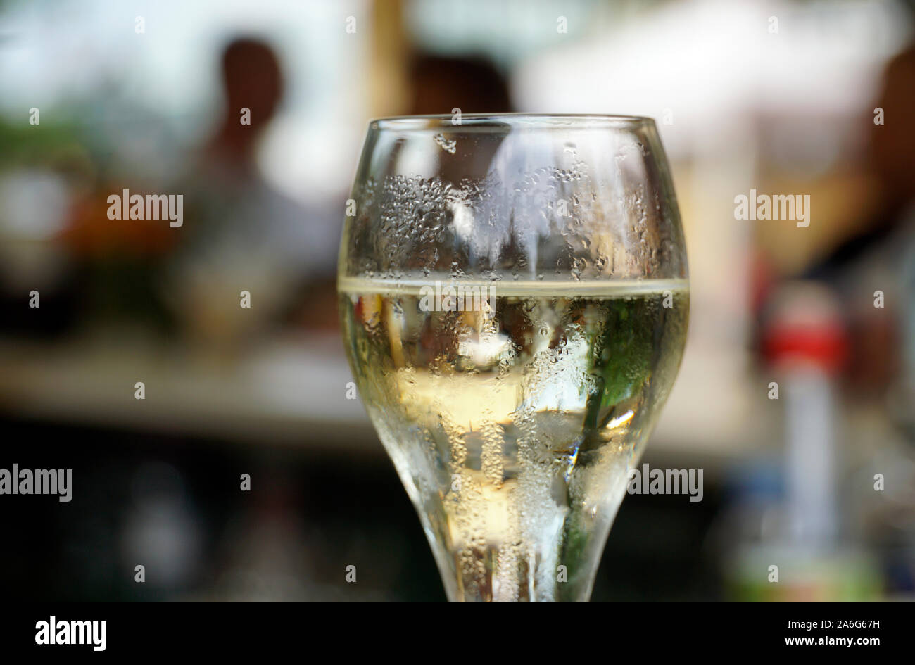 Prosecco glass hi-res stock photography and images - Alamy
