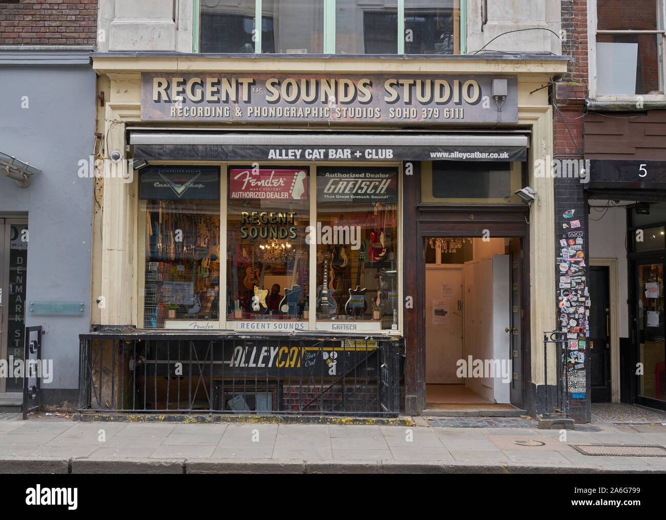 Denmark street london hi-res stock photography and images - Alamy