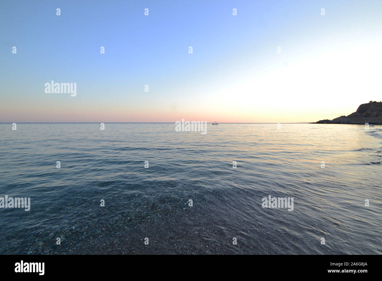 Ocean sunset sky cloudless hi-res stock photography and images - Alamy