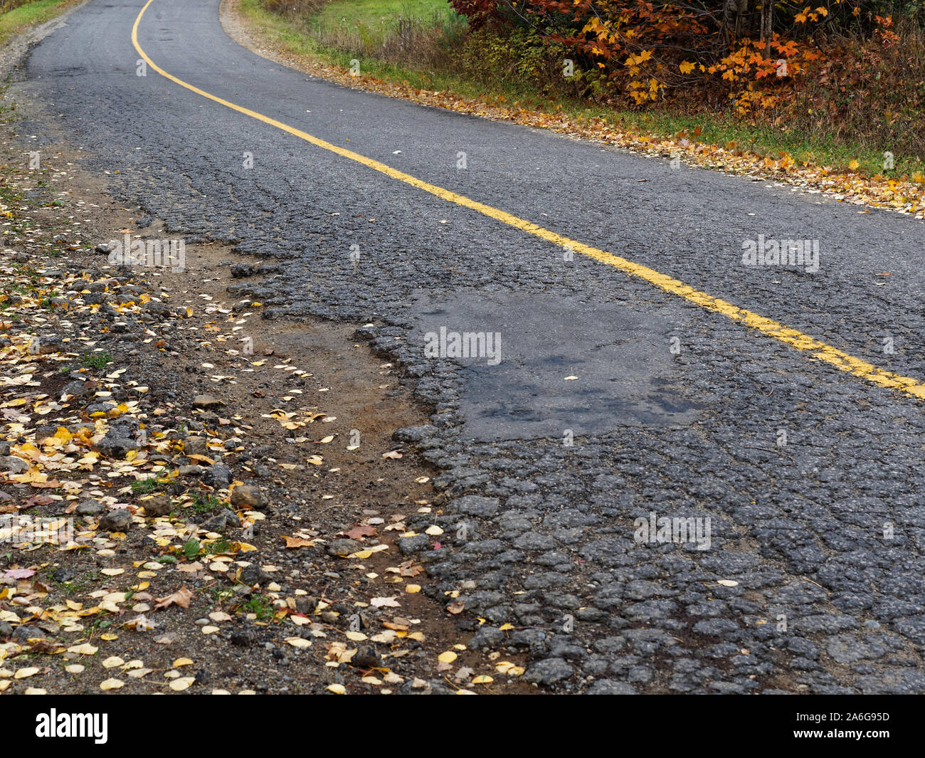 Country crumbling hi-res stock photography and images - Alamy