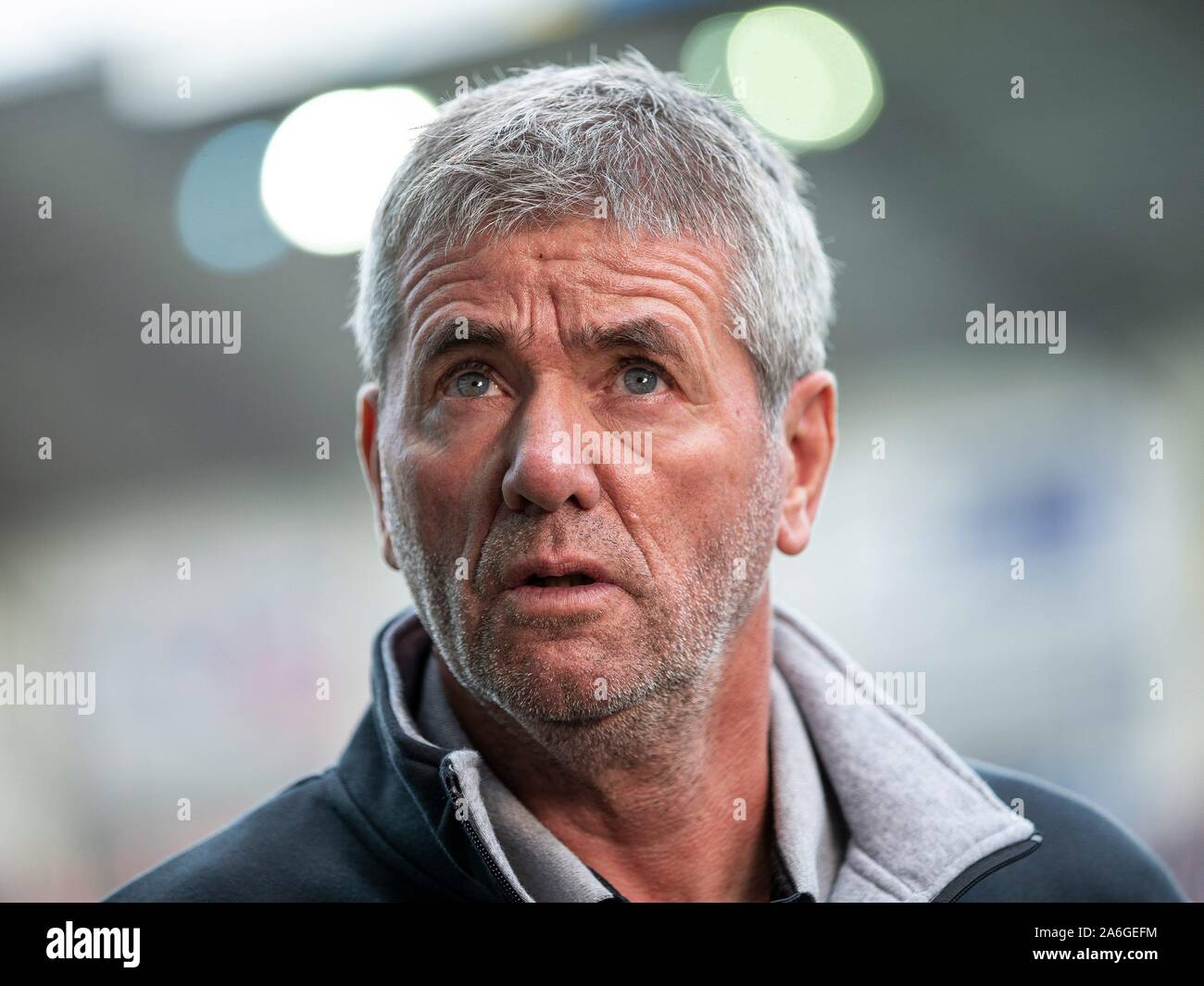 Paderborn, Deutschland. 02nd Mar, 2018. firo: 26.10.2019, football, 1 ...