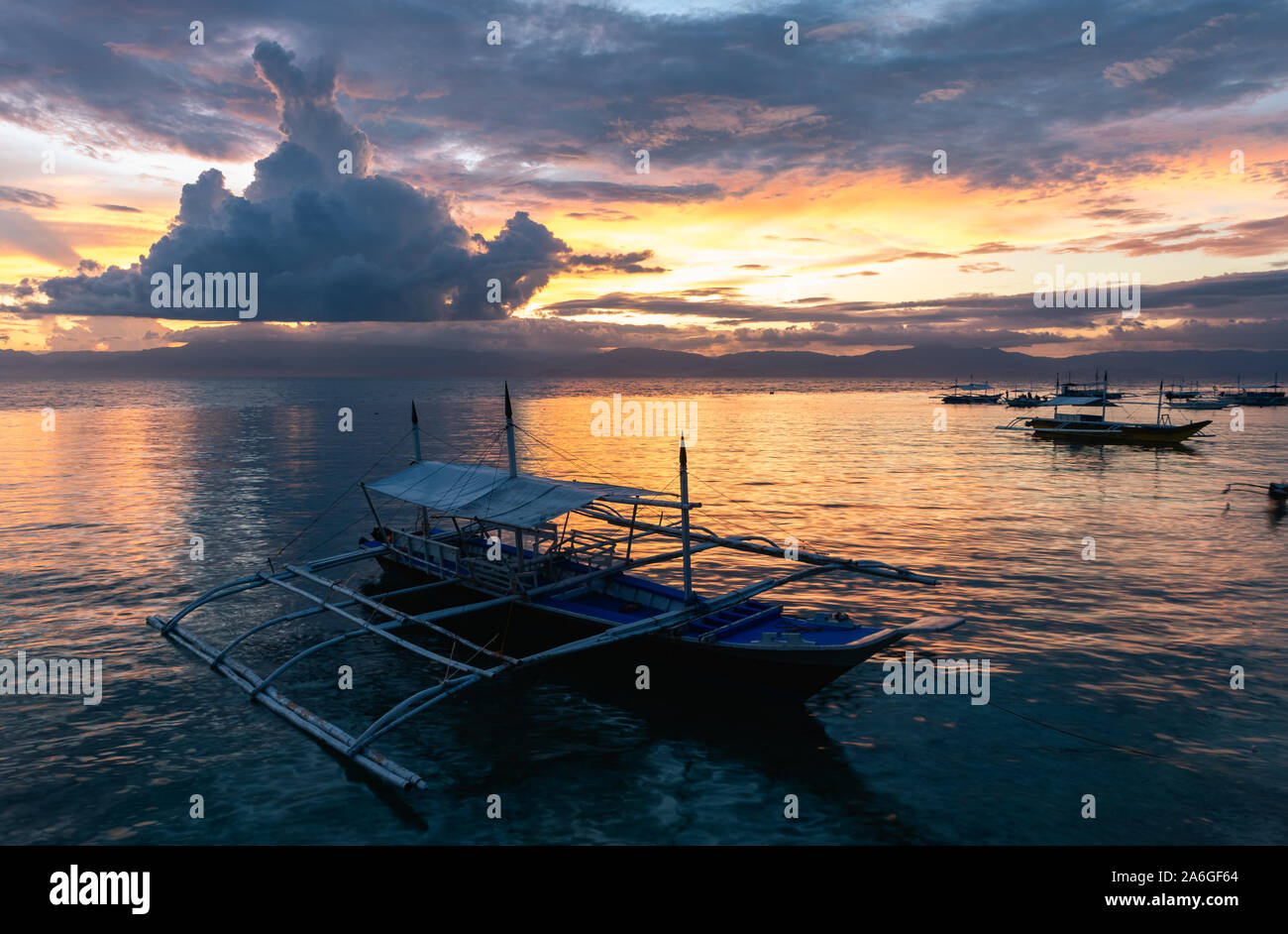 Cebu beach hi-res stock photography and images - Alamy