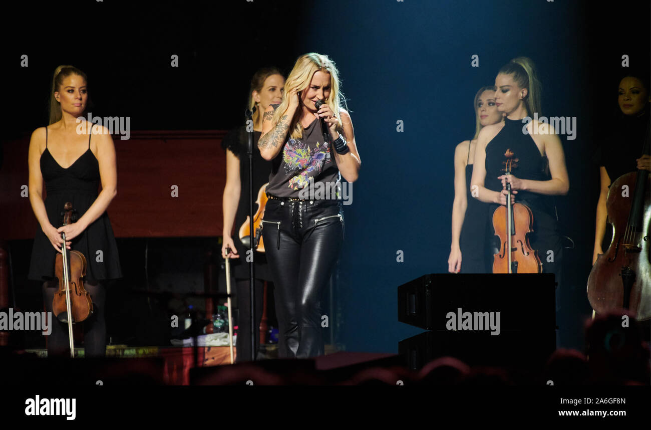 Berlin, Germany. 26th Oct, 2019. The singer Sarah Connor stands with ...