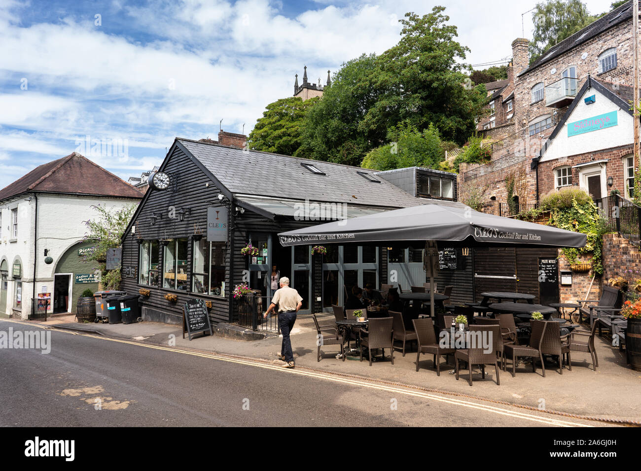 Cleo's Cocktail Bar and Kitchen, serving delicious cocktails and a ...