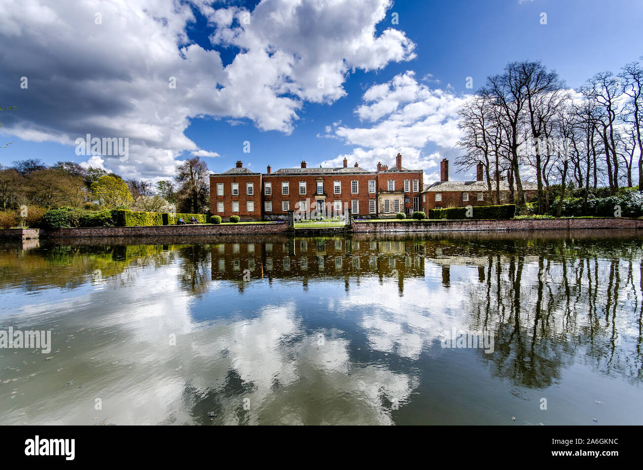Dunham massey hi-res stock photography and images - Alamy