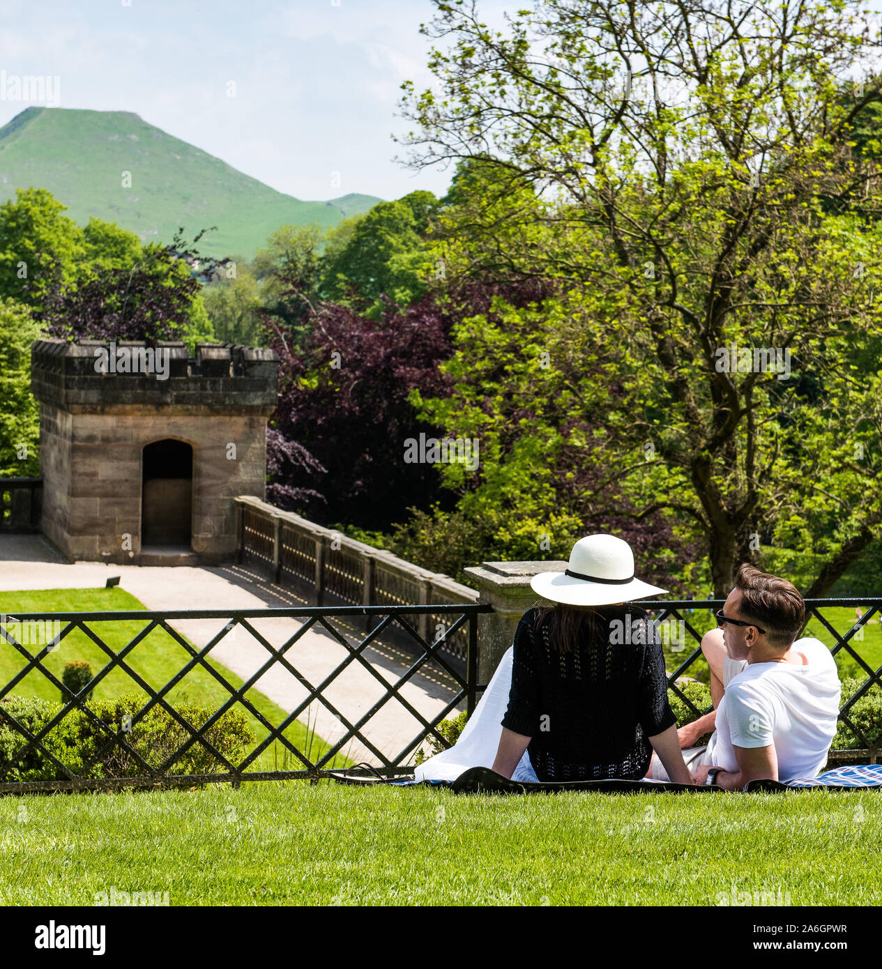 Children and families enjoy a day out at Ilam hall, by the Dovedale ...