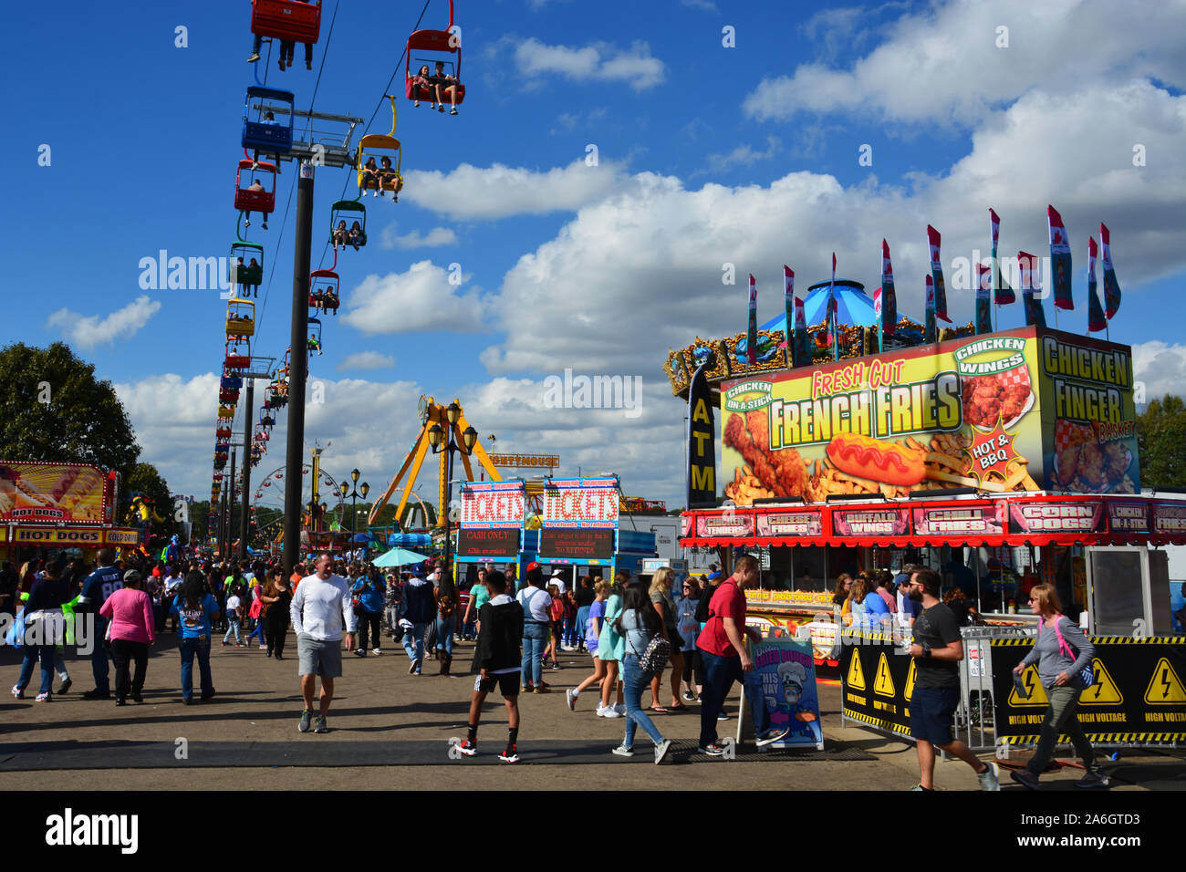 Annual event carnival midway ride rides hi-res stock photography and ...