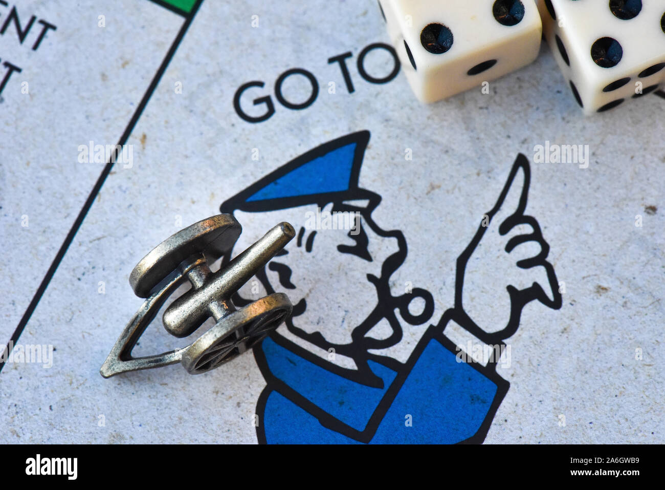 Monopoly pass go hi-res stock photography and images - Alamy