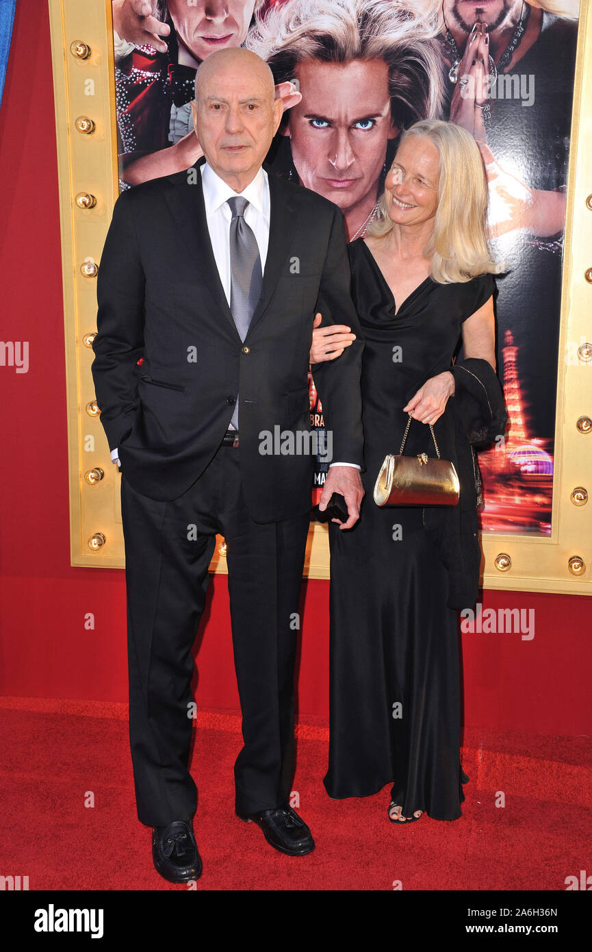 Alan arkin and wife hi-res stock photography and images - Alamy
