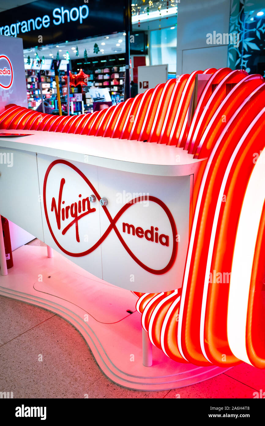 Virgin media broadband hi-res stock photography and images - Alamy