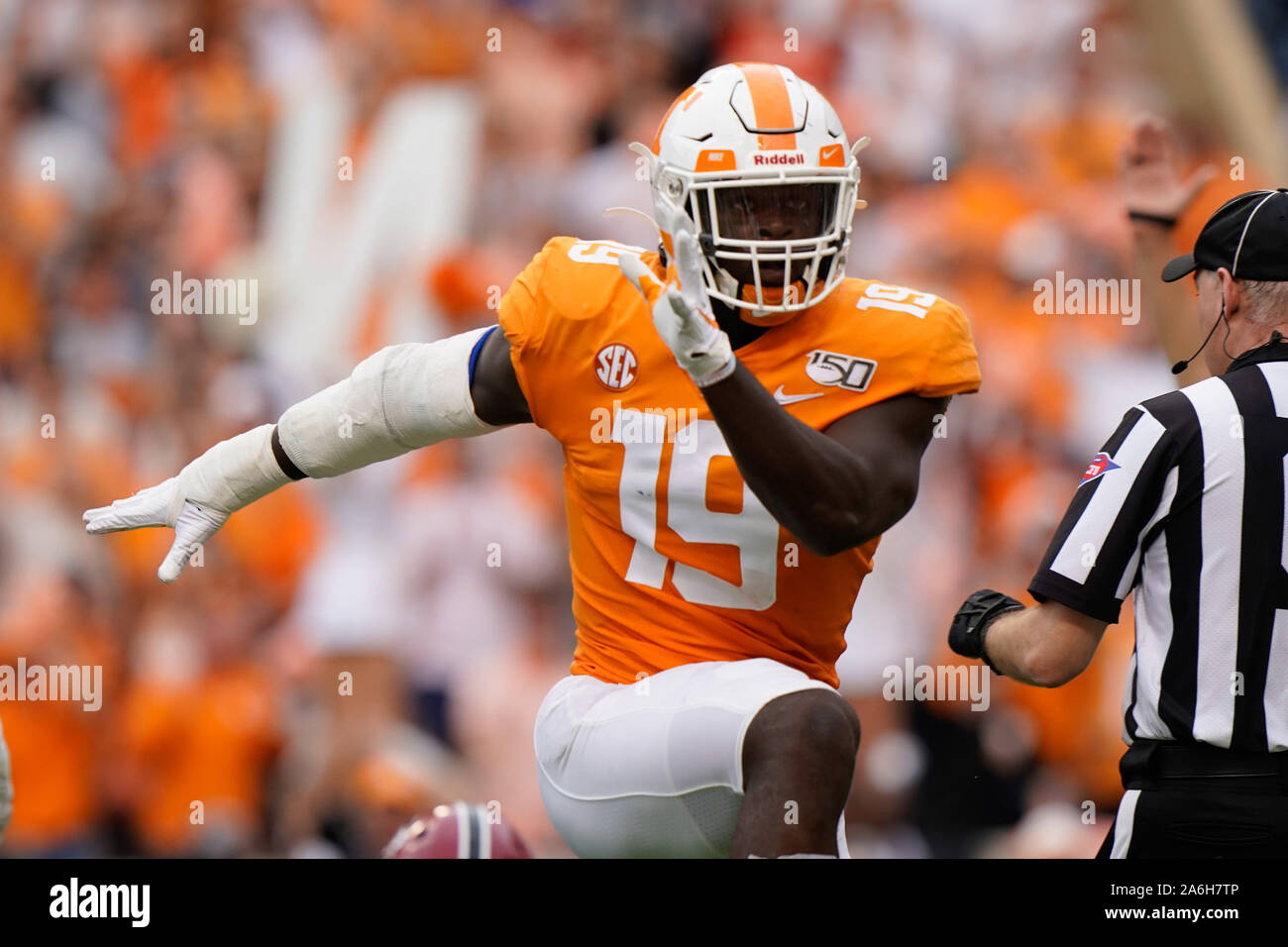 October 26, 2019: Darrell Taylor #19 of the Tennessee Volunteers reacts ...