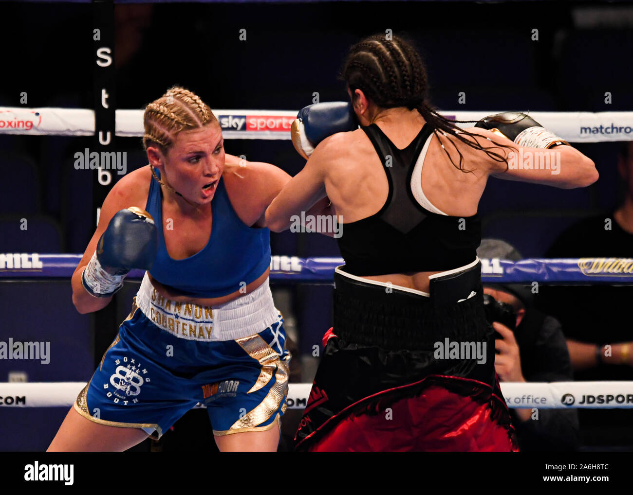 Shannon right hi-res stock photography and images - Alamy