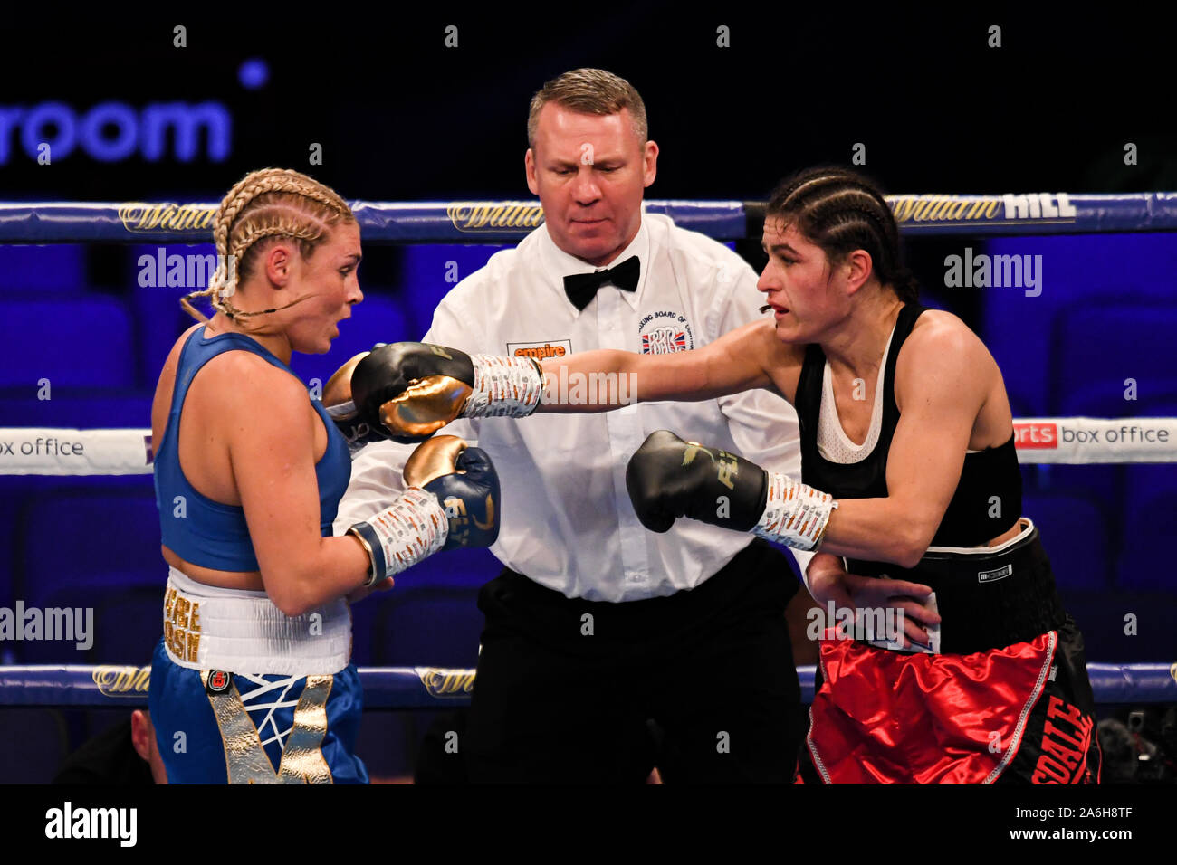 Josh taylor boxer hi-res stock photography and images - Alamy