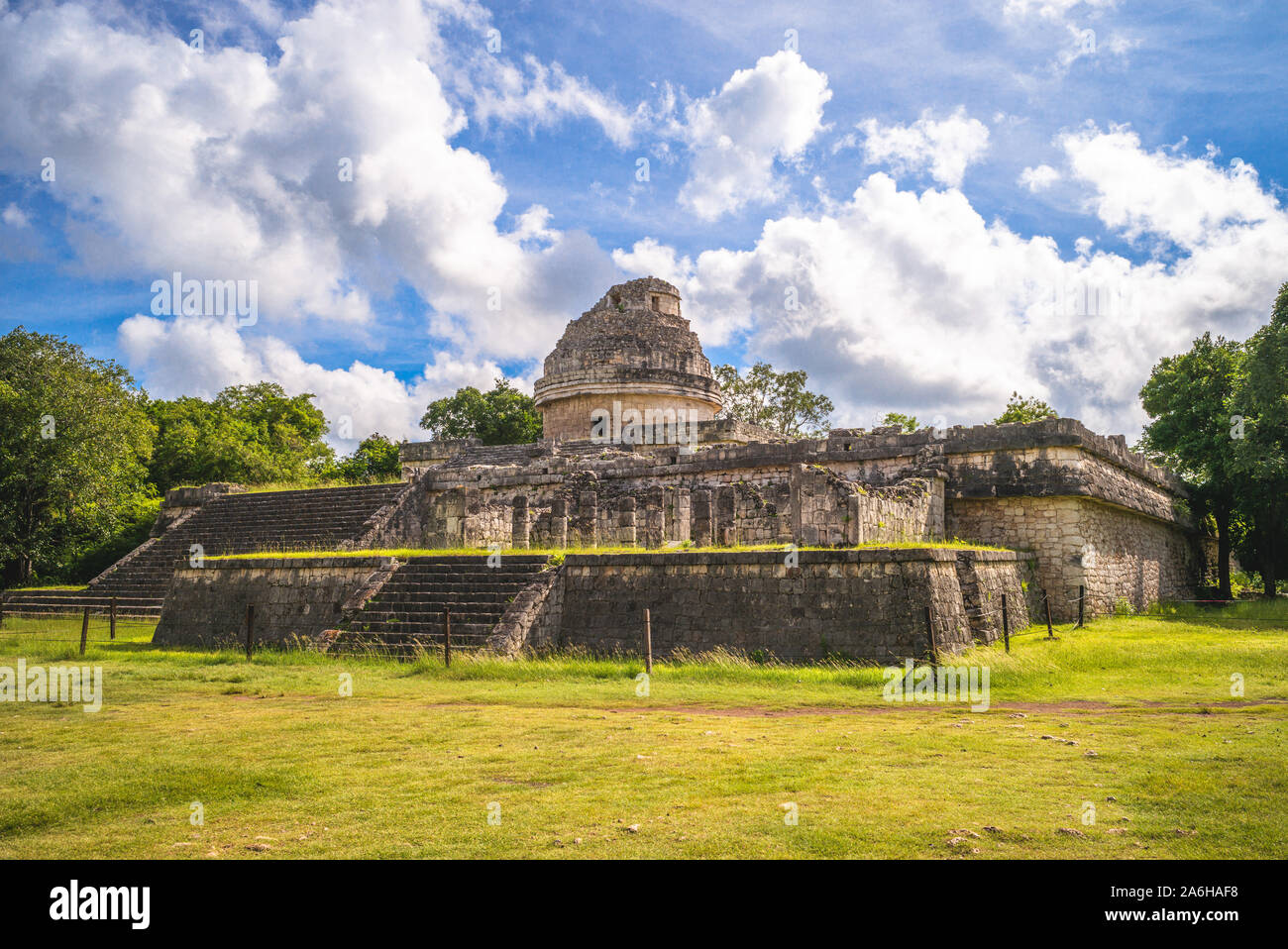 El Caracol observatory temple, chichen itza, mexico Stock Photo - Alamy