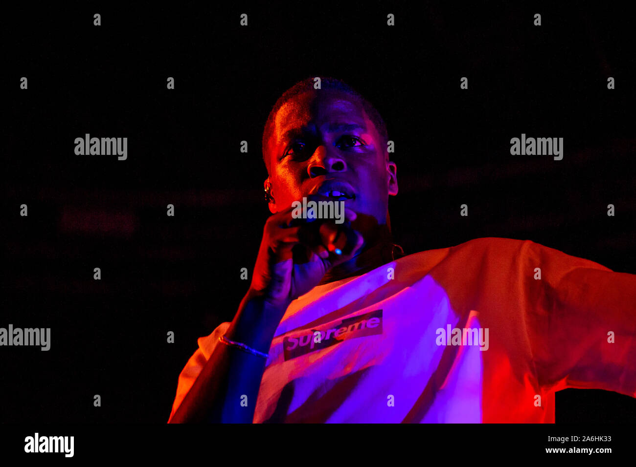 Daniel caesar singer hi-res stock photography and images - Alamy