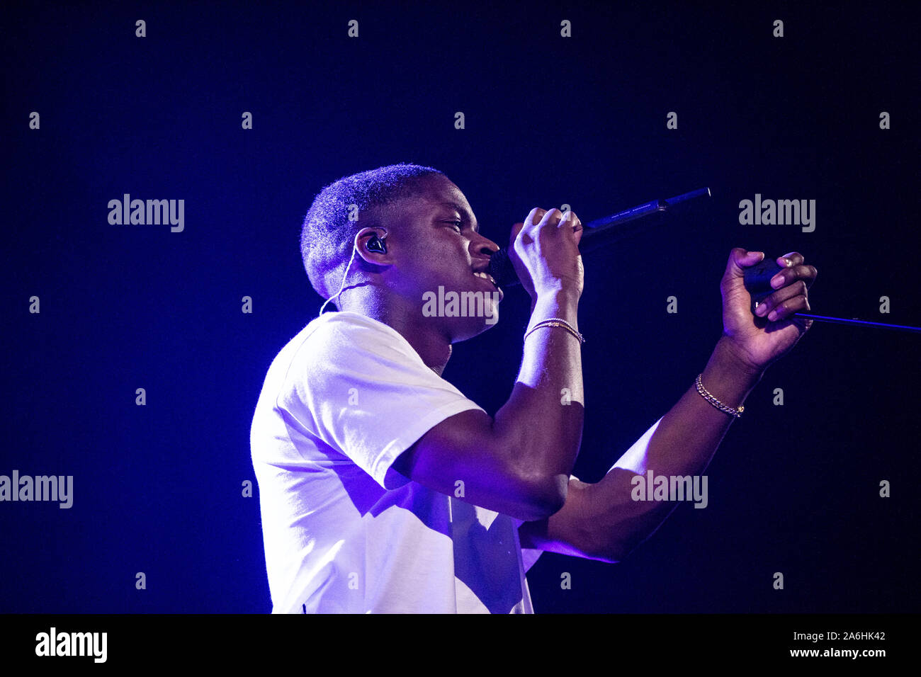 Daniel caesar singer hi-res stock photography and images - Alamy