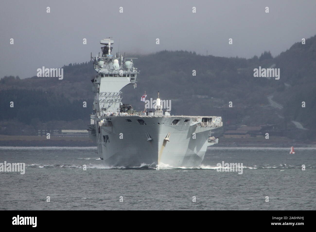 HMS Ocean (L12), a helicopter carrier and amphibious assault vessel ...