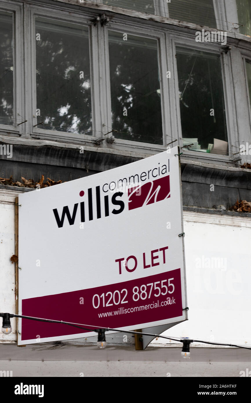 Retail premises frontage hi-res stock photography and images - Alamy