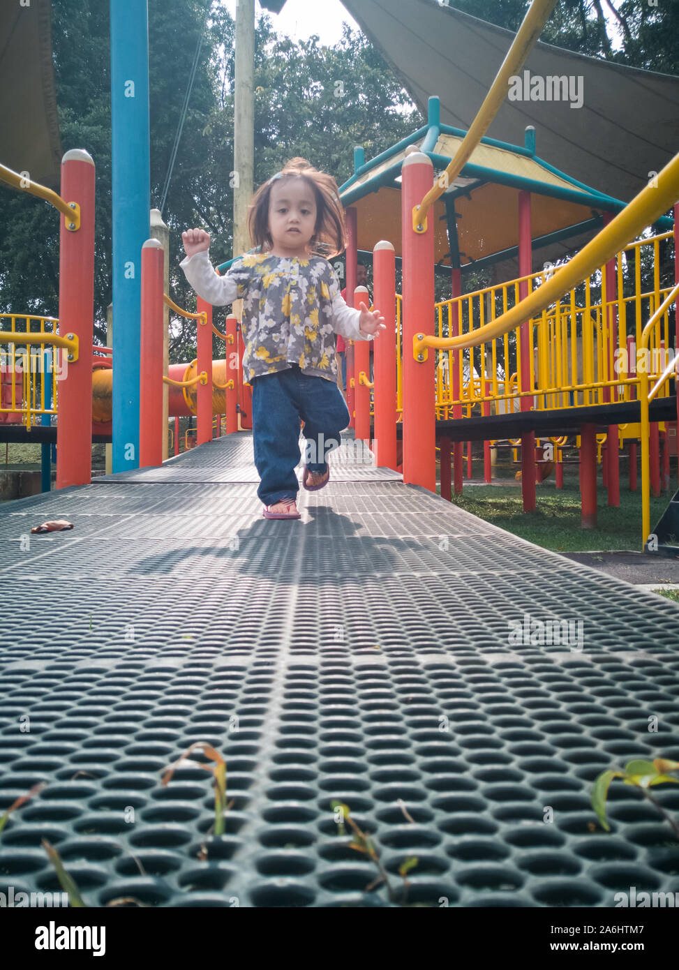 Asian kids playing outdoor hi-res stock photography and images - Alamy