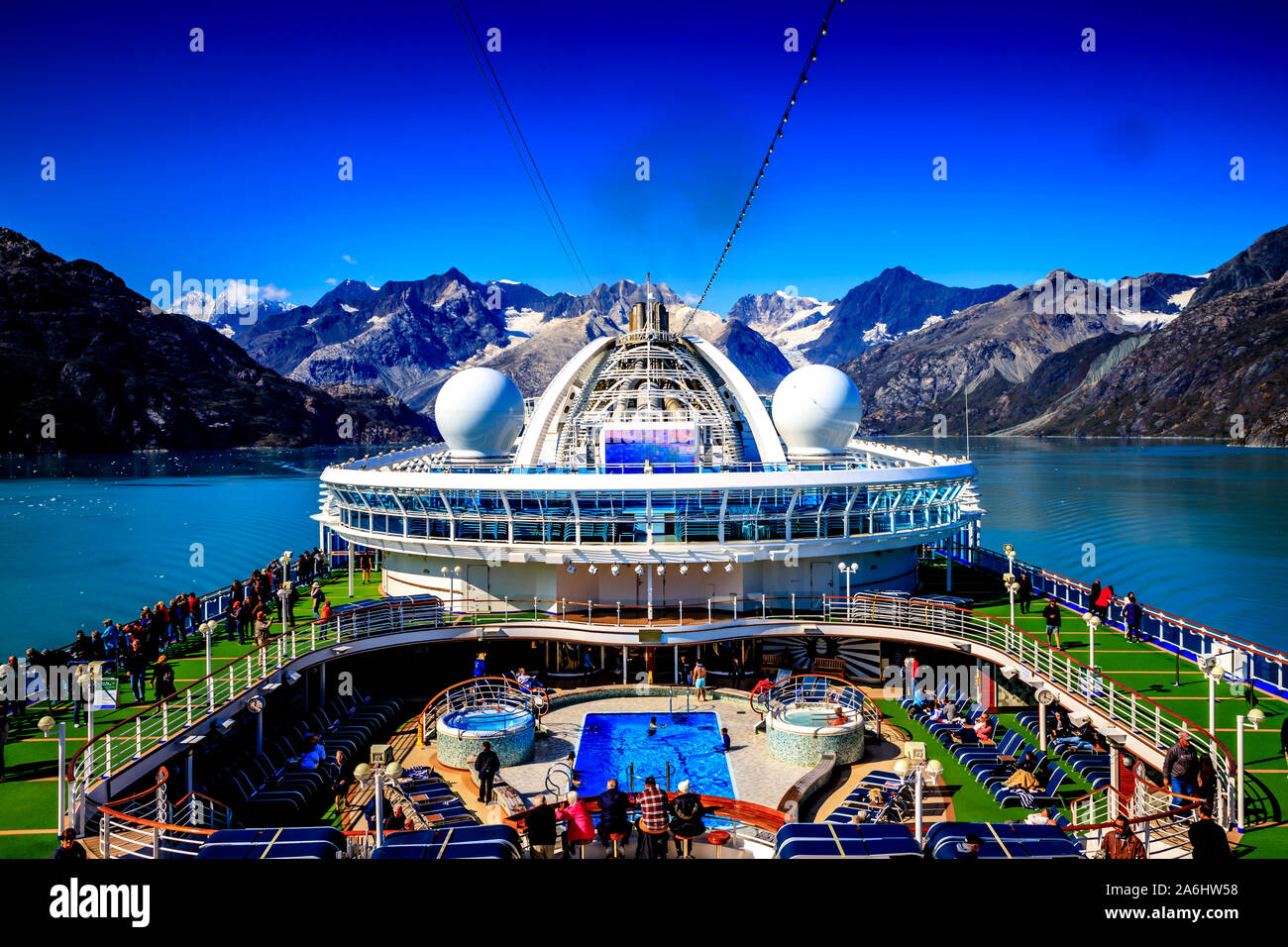 Alaska cruise ship glacier bay hi-res stock photography and images - Alamy