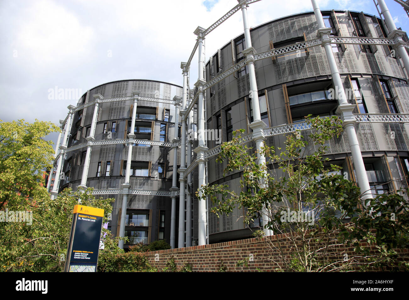 Gasholder Park, Camley Street, Kings Cross, London, UK Stock Photo - Alamy