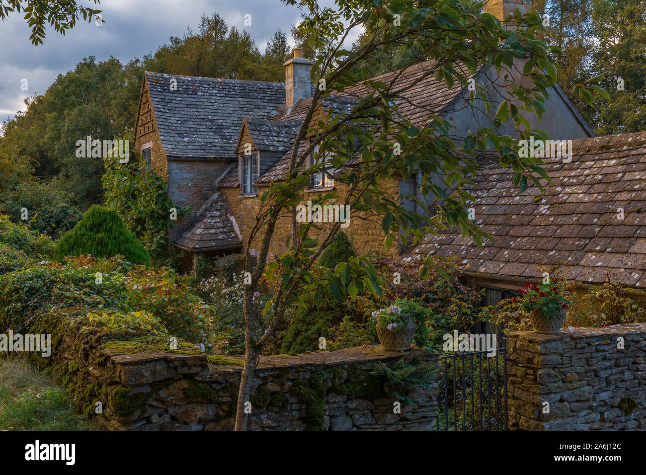 Slad valley gloucestershire hi-res stock photography and images - Alamy