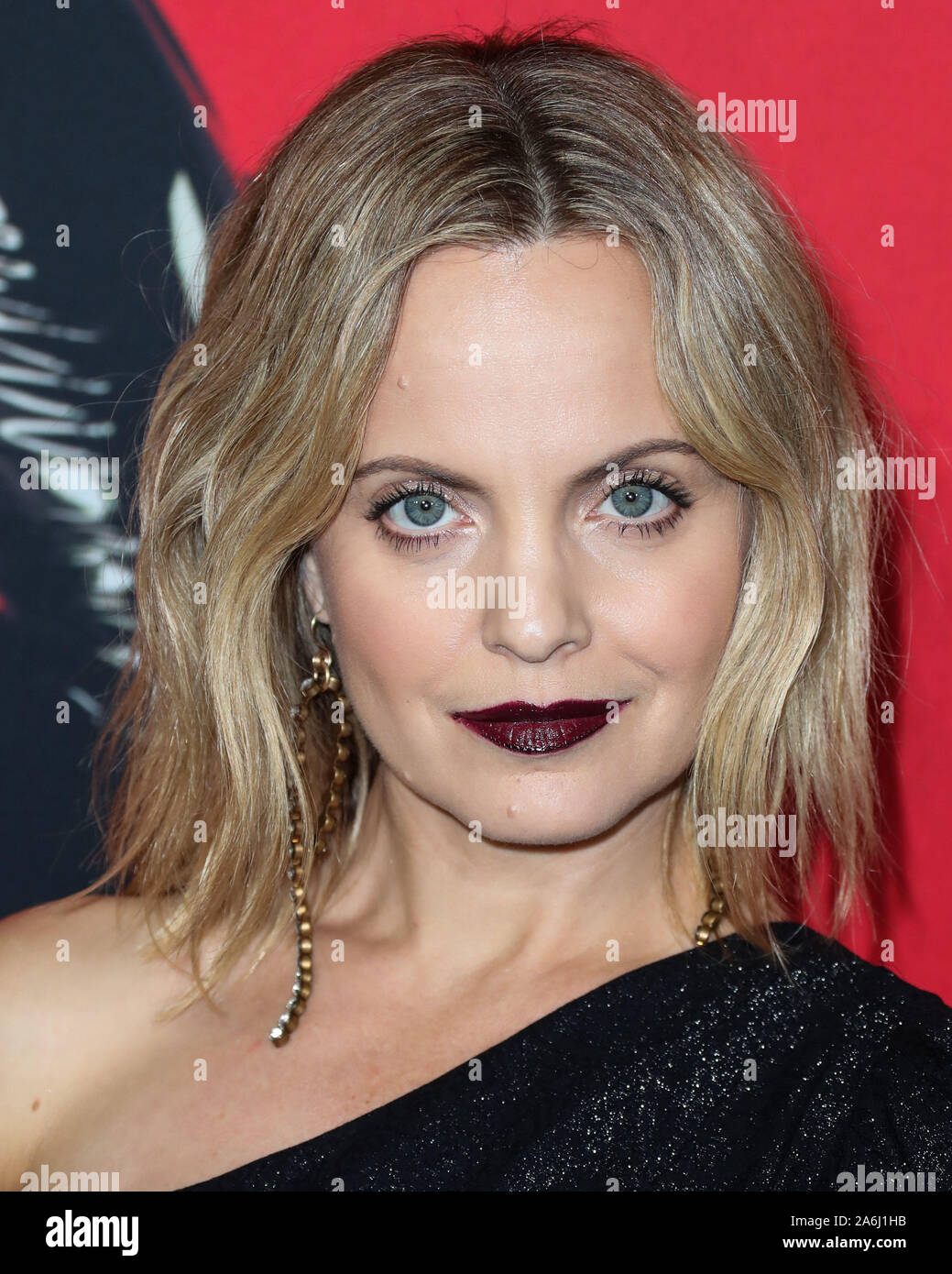 Mena suvari american horror story hi-res stock photography and images ...